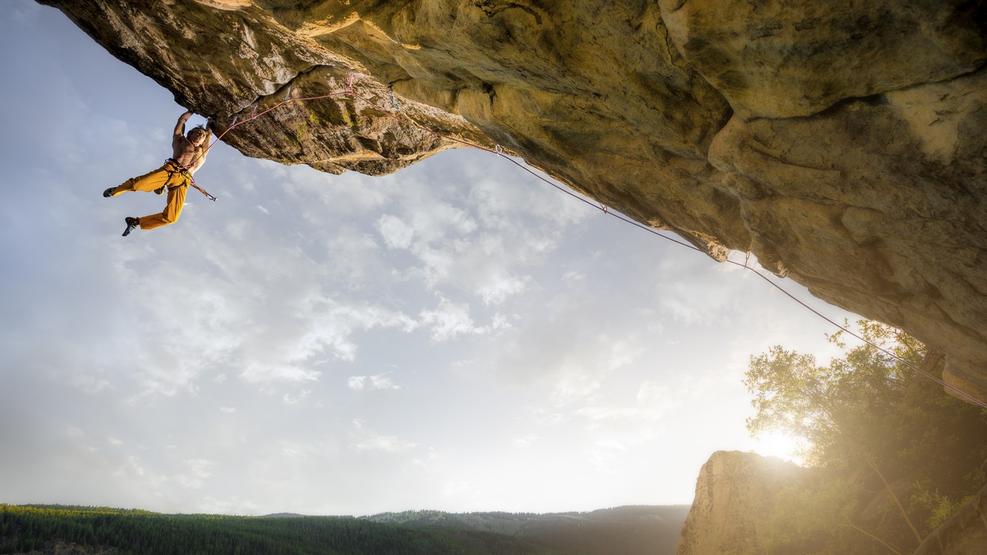 Vertical Reality - ADIDAS Terrex VR experience - Virtual Reality Marketing