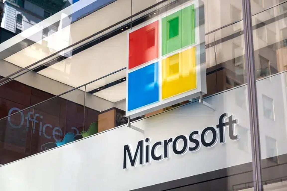 Microsoft to Create Tech for Industry - Virtual Reality Marketing