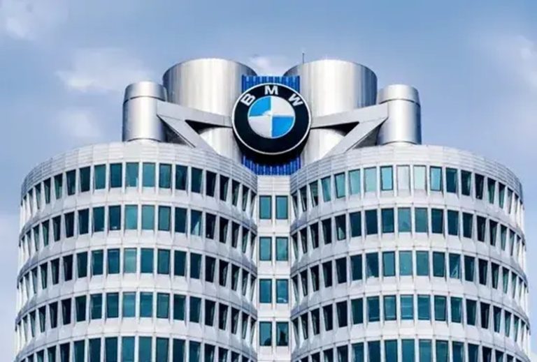 BMW 3D Workflows - Virtual Reality Marketing